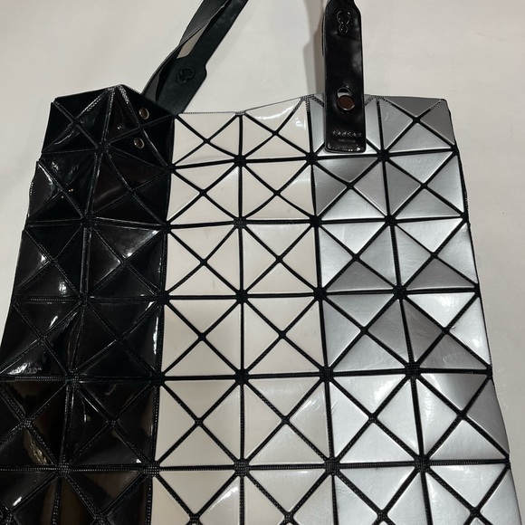 Bao Bao Issey Miyake | Bags | Bao Boa Issey Miyake Prism Bag Tri Color ...